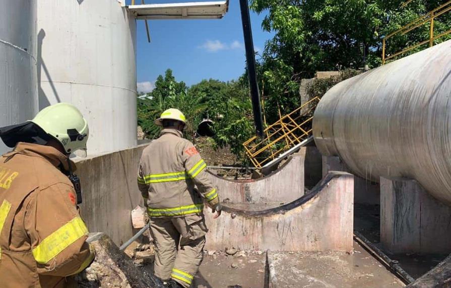 Reportan explosión de tanque con productos químicos en Puñal - Diario Libre